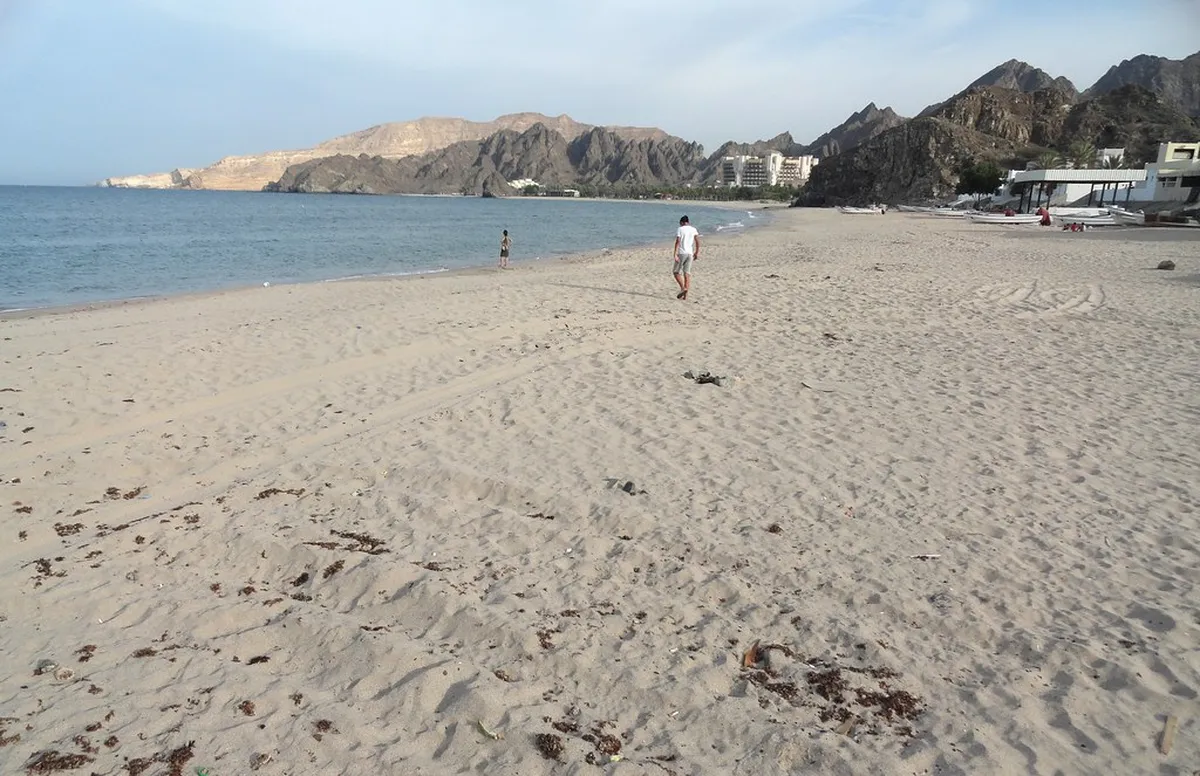10 Muscat Hidden Beaches You Must Explore