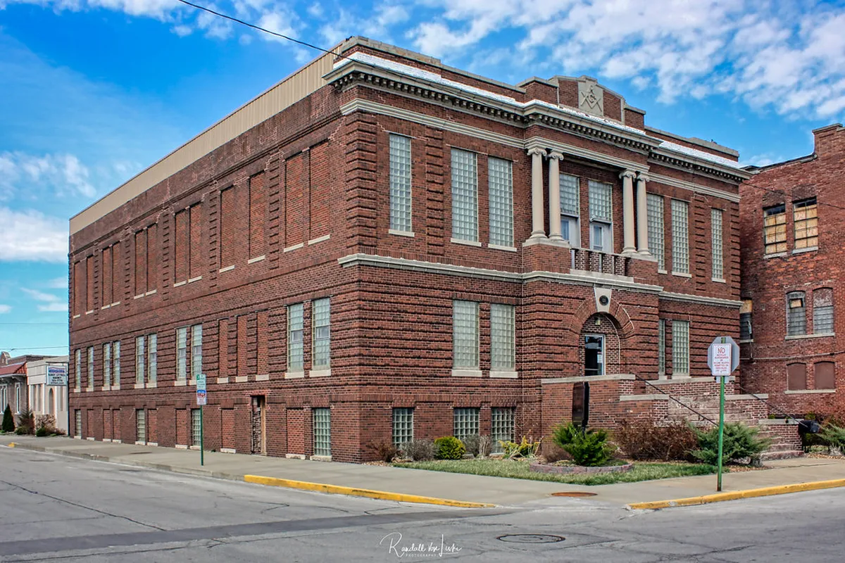 Explore Unexplored Neighborhoods of St Louis - Secret Attractions